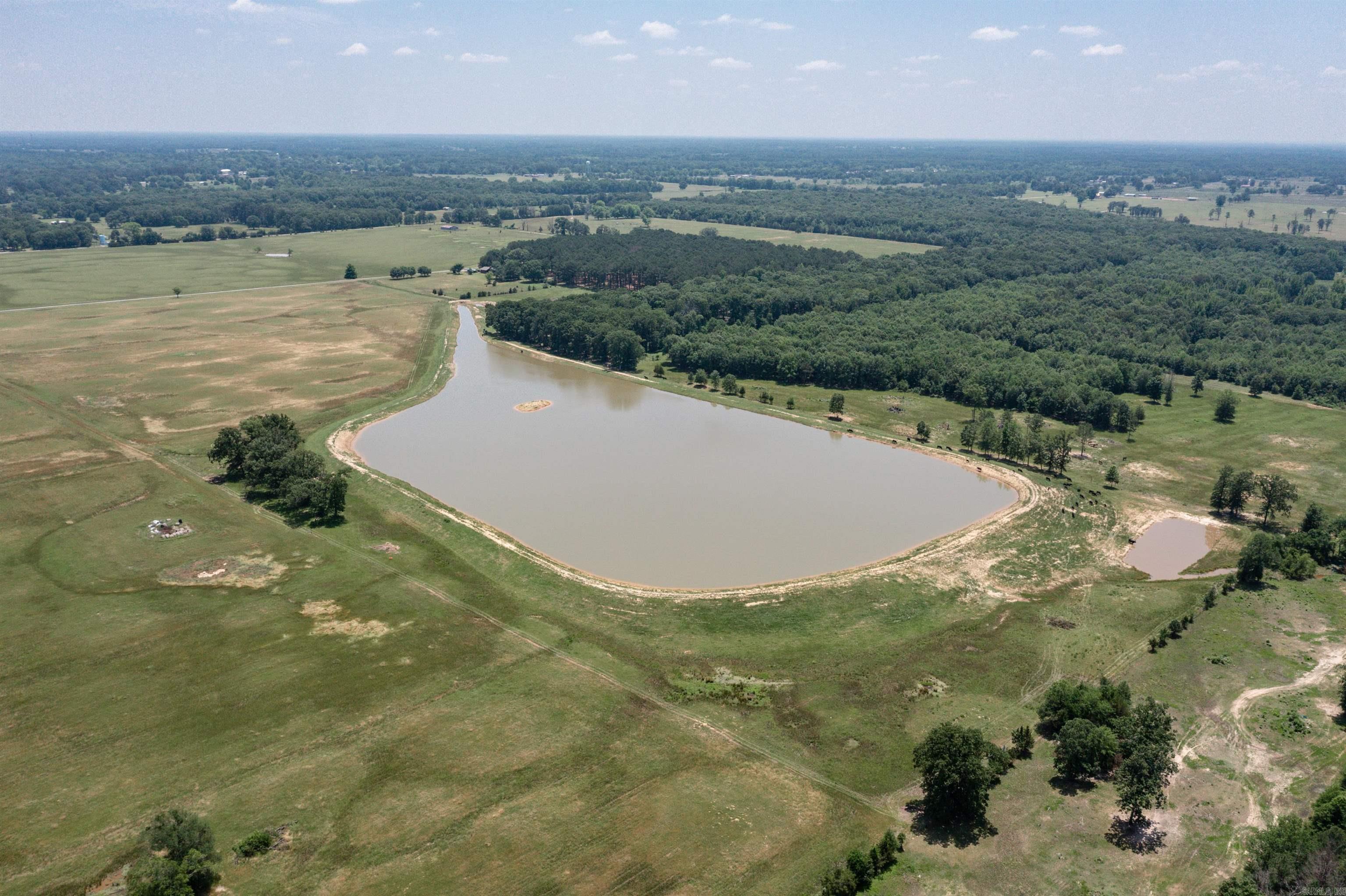 Illinois Country Homes