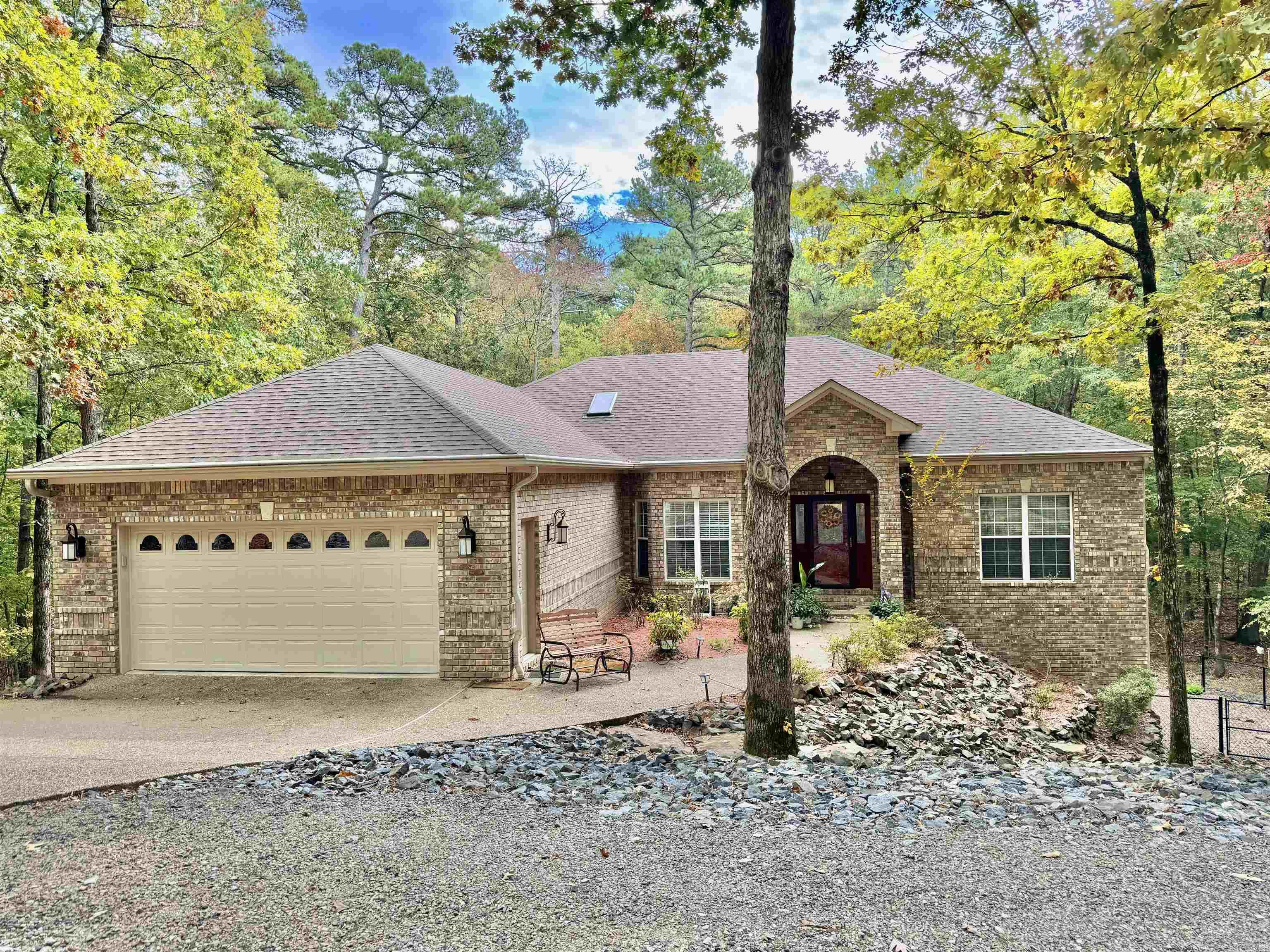 43 Doscientos Way, Hot Springs Vill., AR 71909